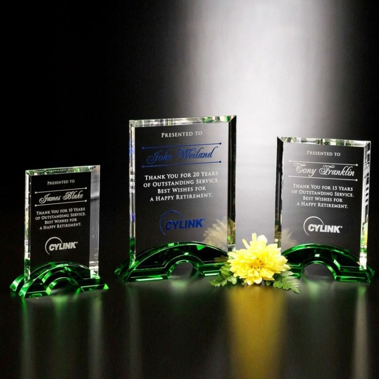 Danbury Emerald Rectangle Recognition Award - Crystal Recognition